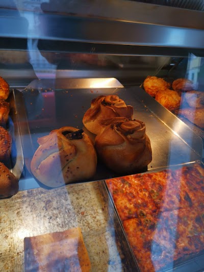 Sphinx Pastizzeria [Birgu Waterfront] - HubpyMalta | Malta Directory ...